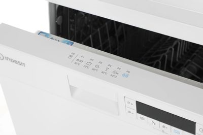 Посудомоечная машина Indesit DFS 1C67, узкая, напольная, 44.8см ...