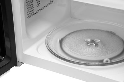 Микроволновая печь Midea AM820CUK-W, 800Вт, 20л, белый – купить в ...